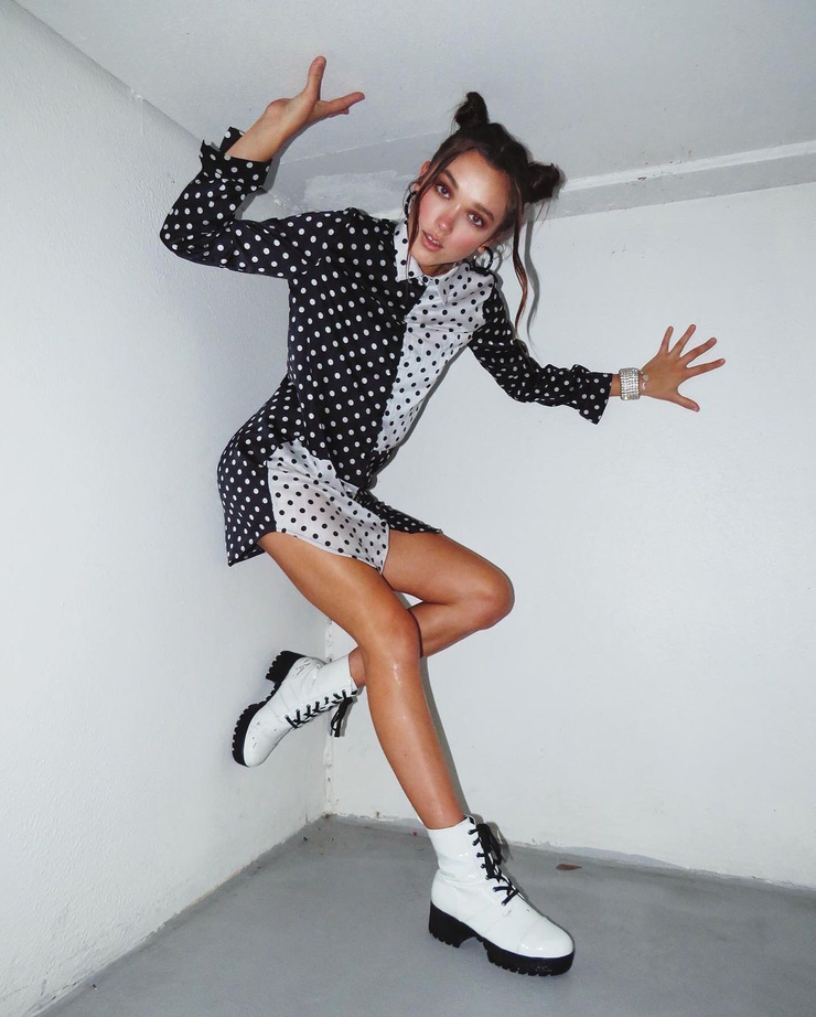 Picture of Bella Drew