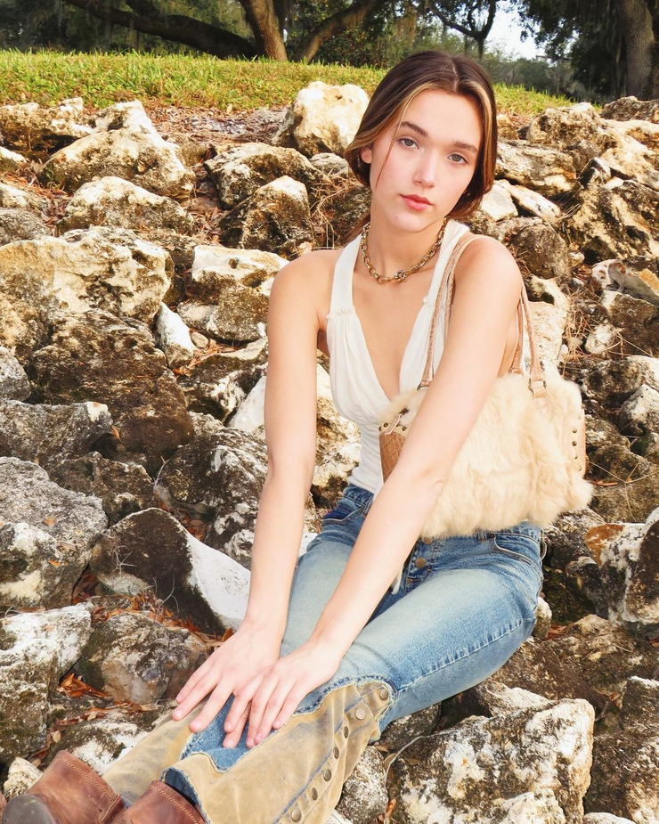 Picture of Bella Drew