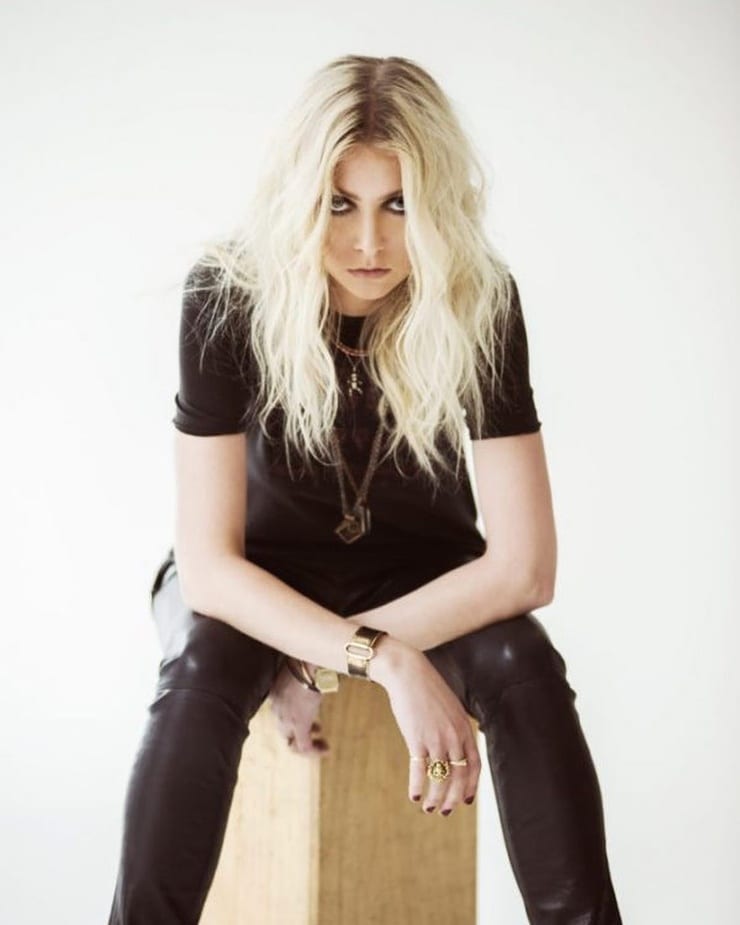 Picture of Taylor Momsen