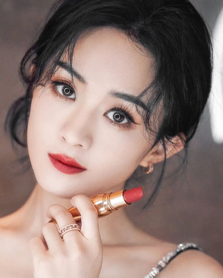 Picture of Liying Zhao