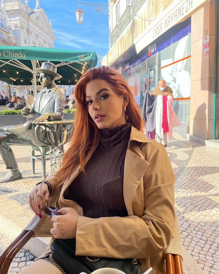 Picture of Gabrielle Correa (model)