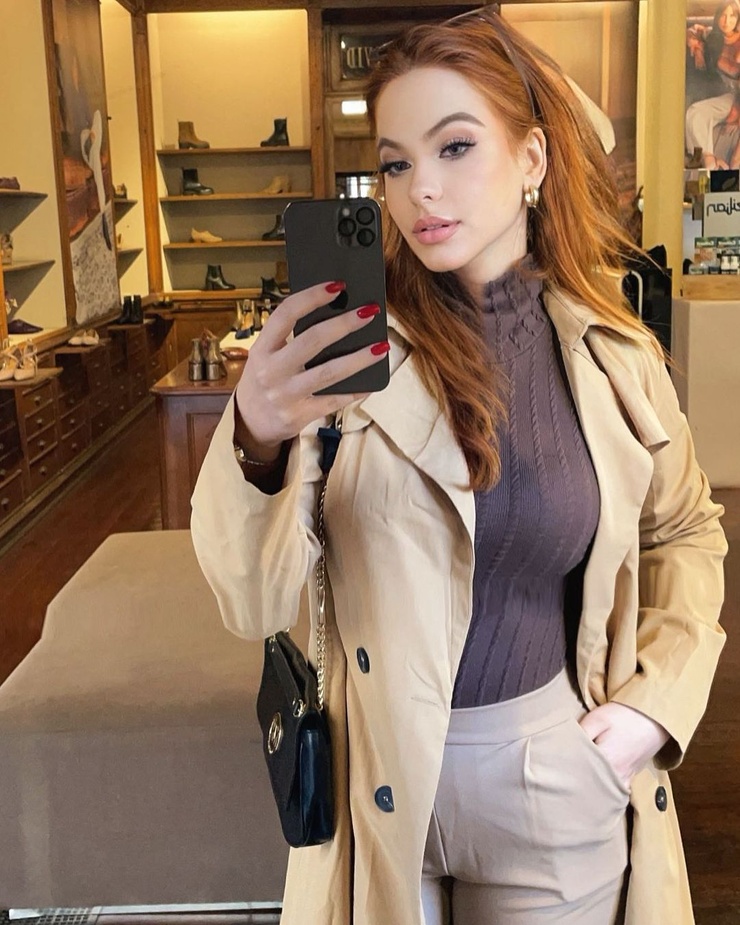 Gabrielle Correa (model) image