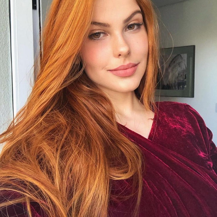 Picture of Gabrielle Correa (model)