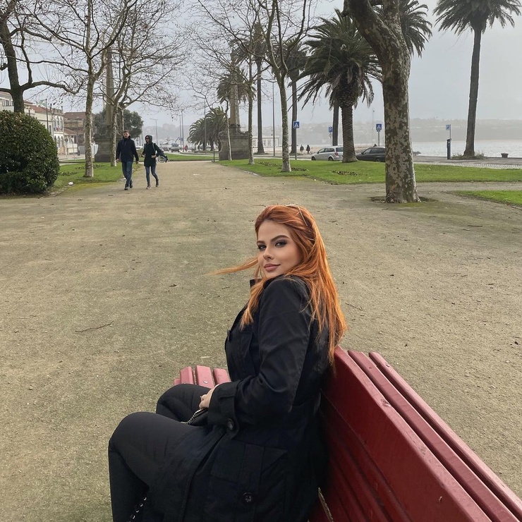 Picture of Gabrielle Correa (model)