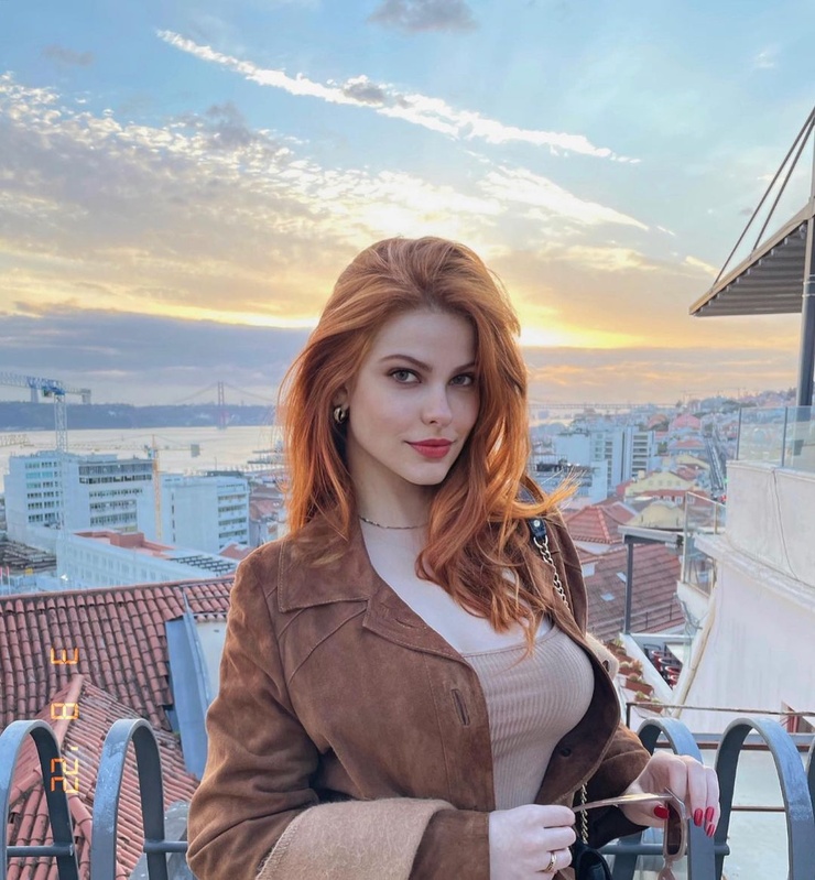 Gabrielle Correa (model) image