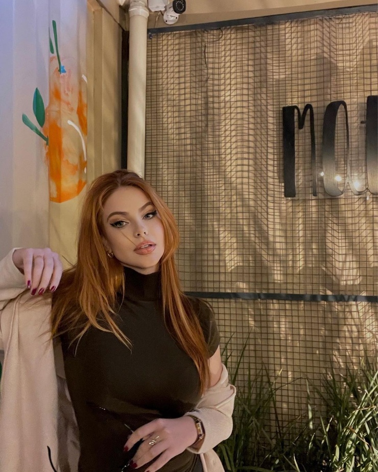 Picture of Gabrielle Correa (model)