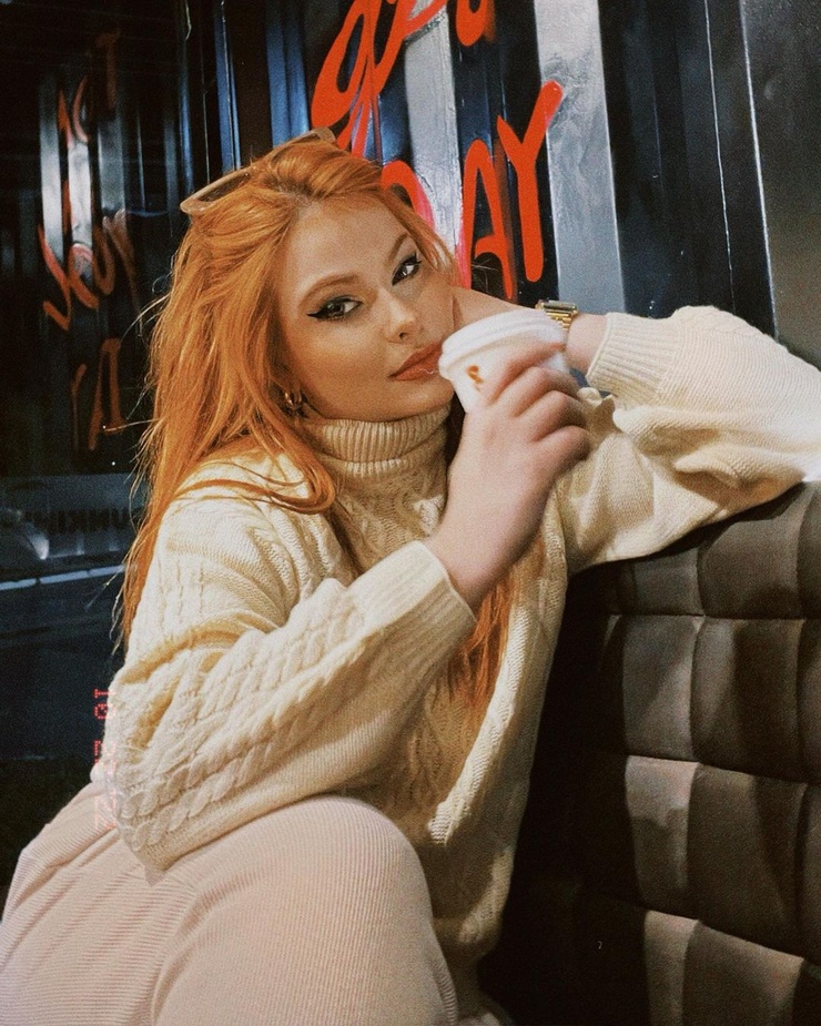 Picture of Gabrielle Correa (model)