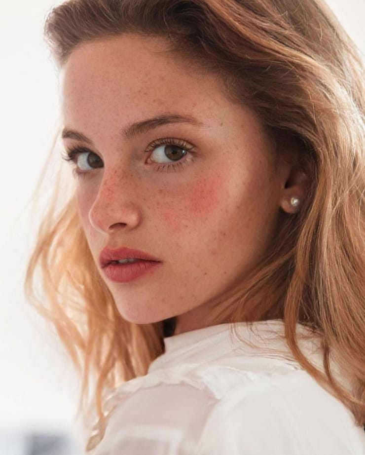 Camille Yolaine image