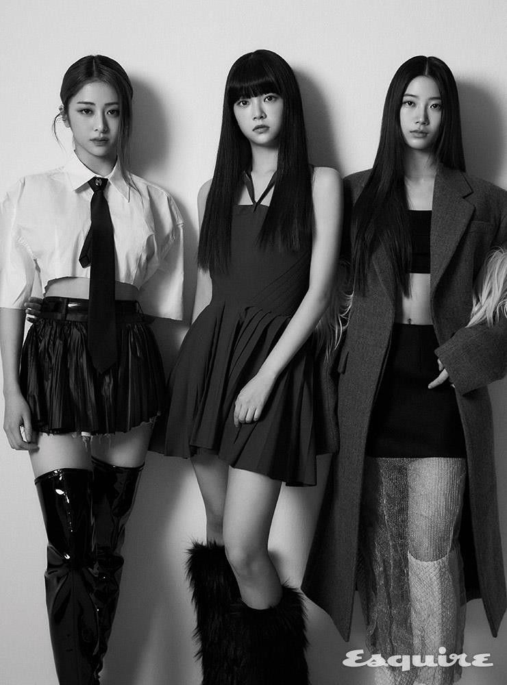 Picture of LE SSERAFIM