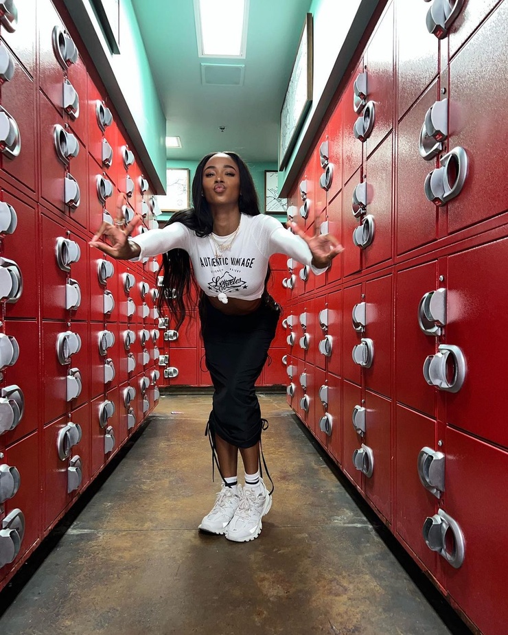 Trace Winningham picture