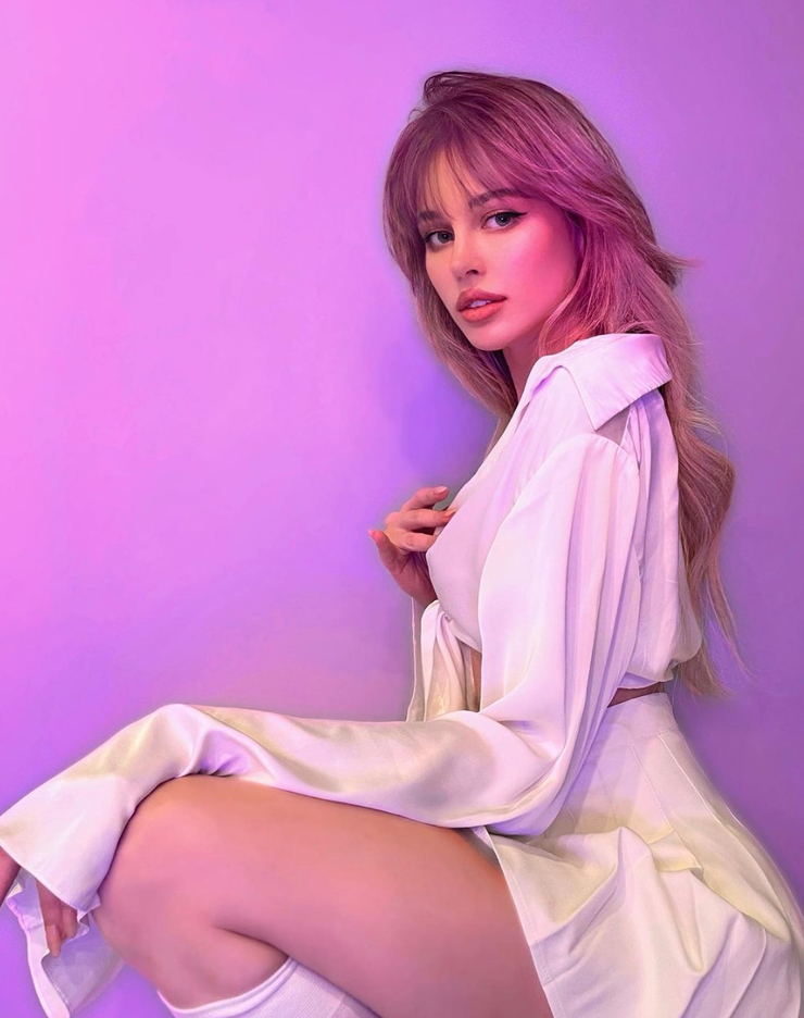 Picture of Eva Level