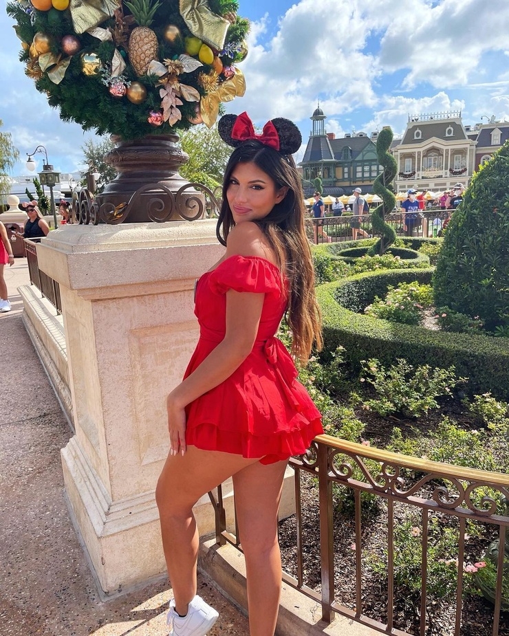 Picture of Rosana Hernandez