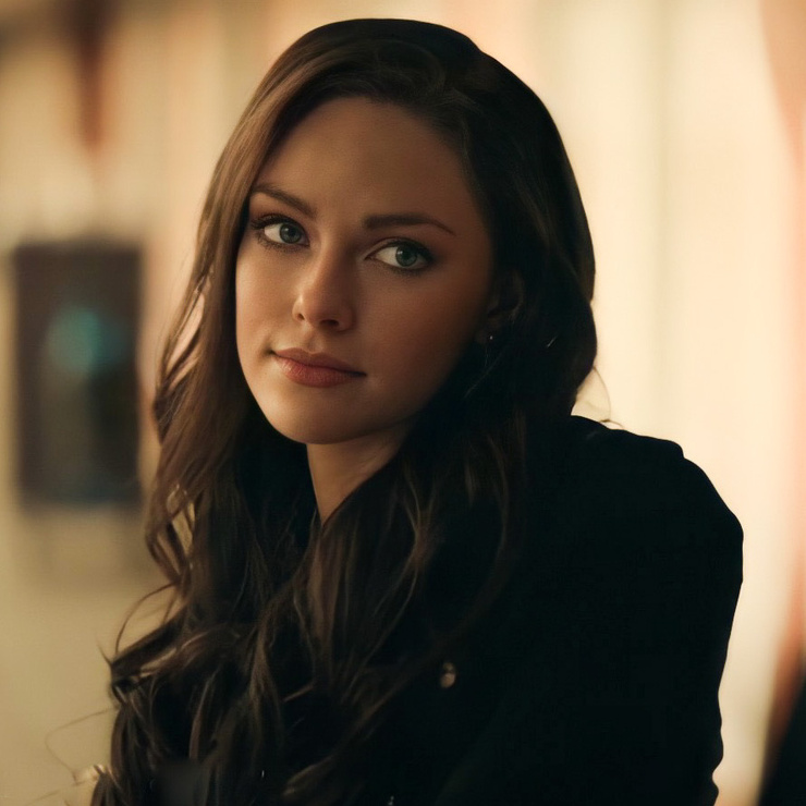 Danielle Rose Russell picture