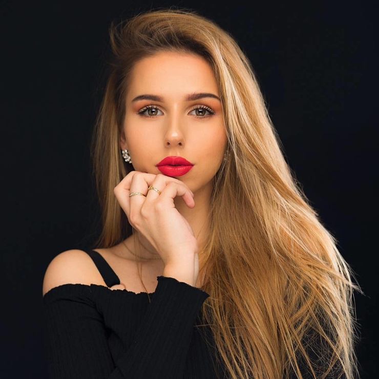 Ines Nikić (model) image