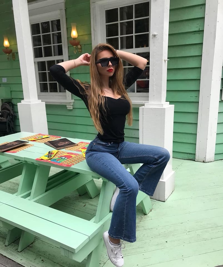 Image of Ines Nikić (model)