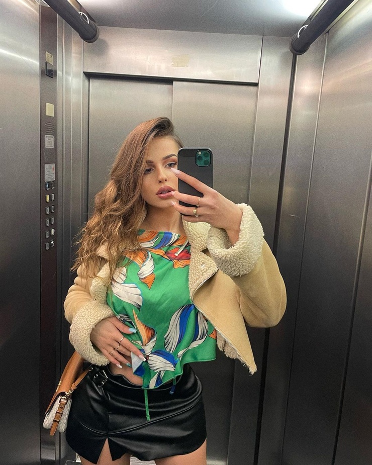 Image of Ines Nikić (model)