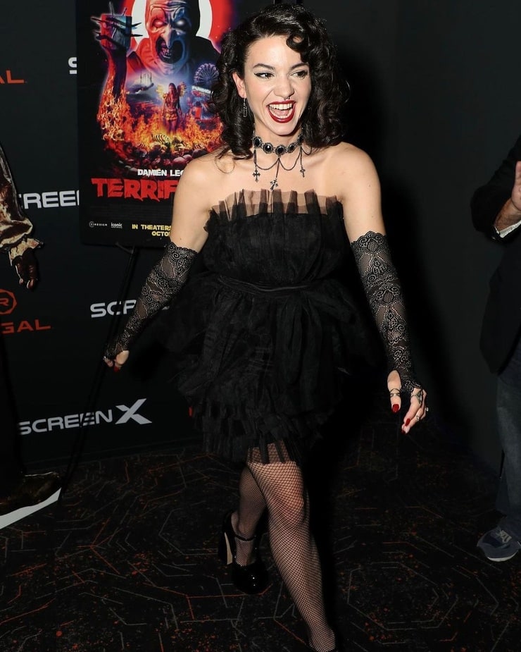Image of Lauren LaVera