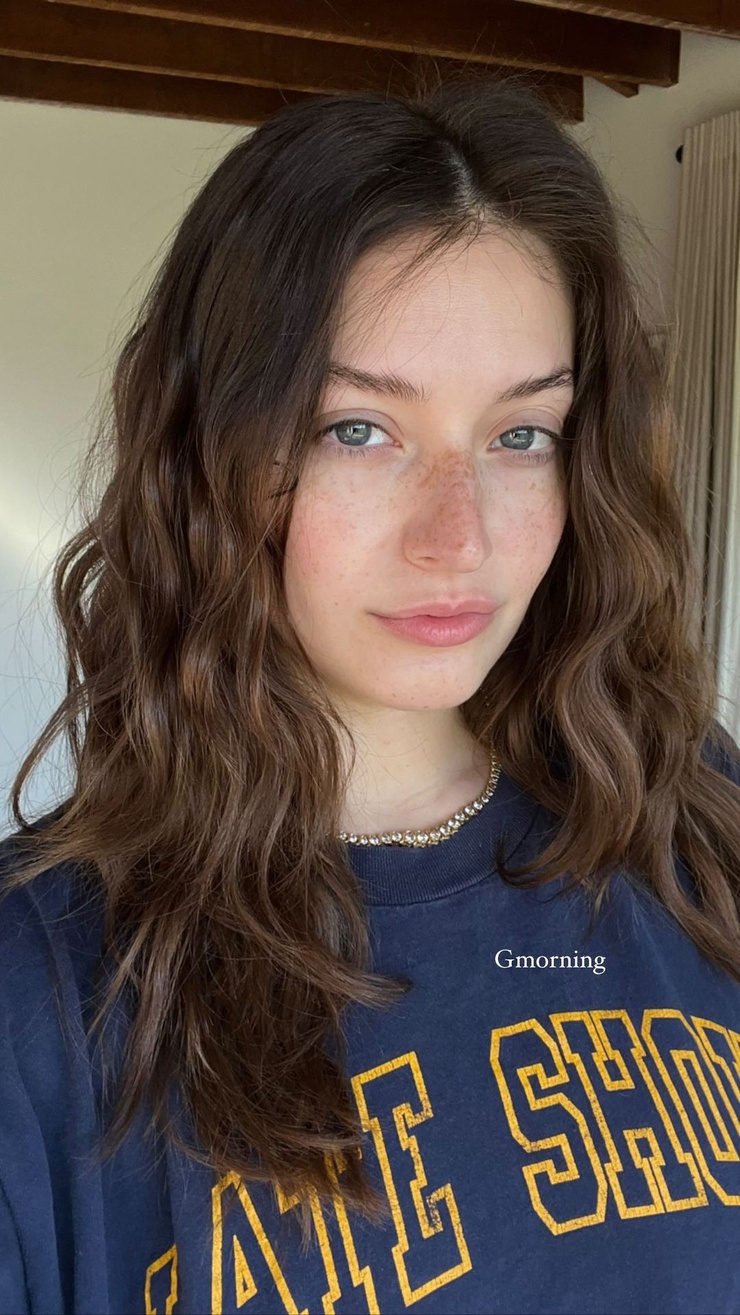 Jessica Clements image