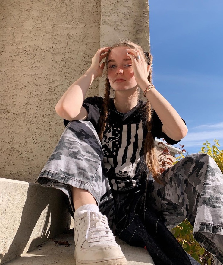 Summer H. Howell picture