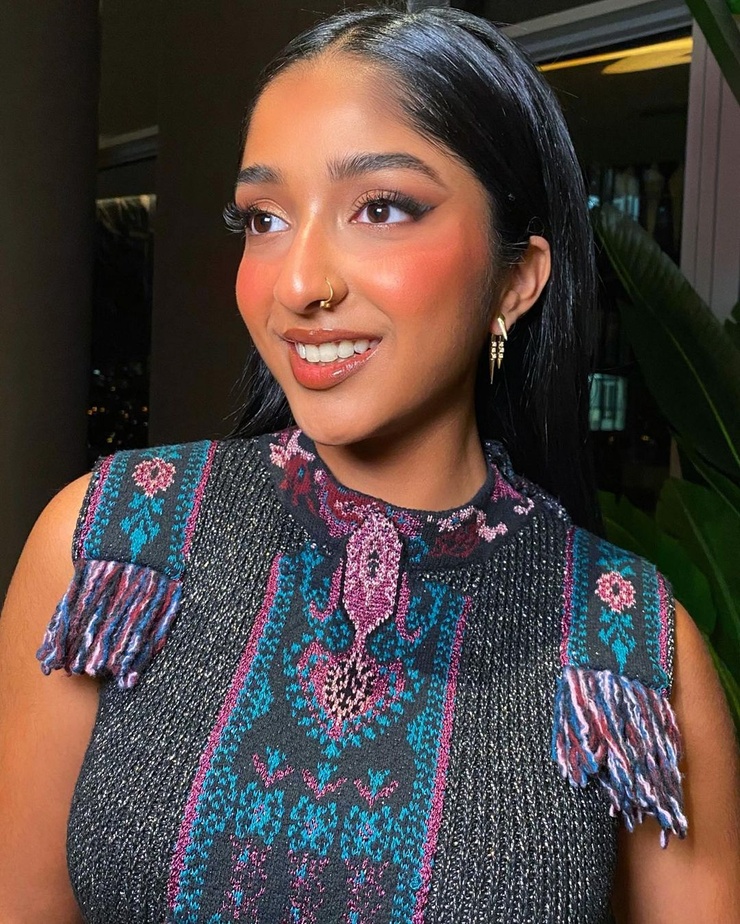 Picture of Maitreyi Ramakrishnan