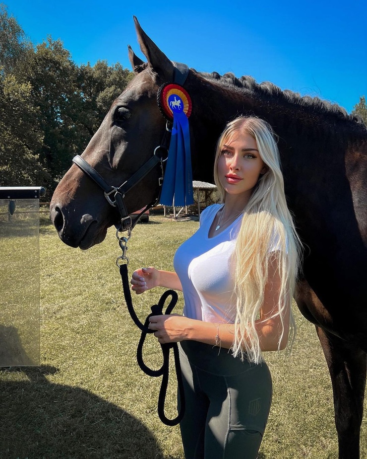 Picture of Annchen Augustine