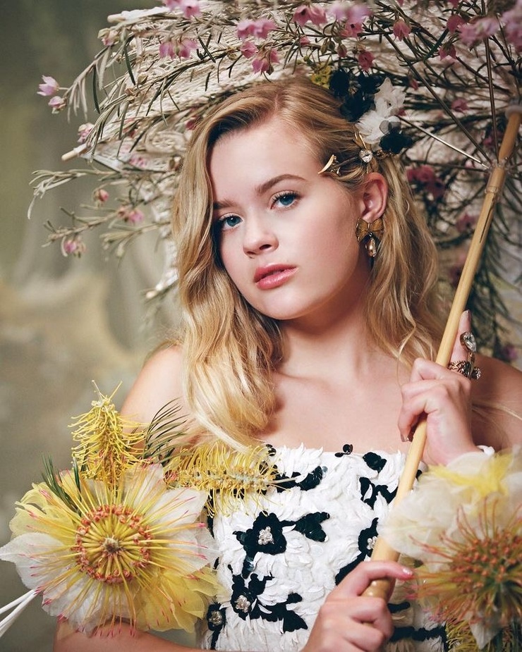 Picture of Ava Phillippe