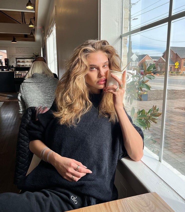 Picture of Meredith Mickelson