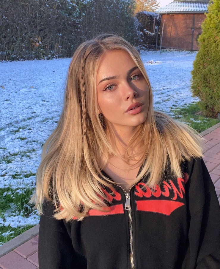 Picture of Sara Crumbleleg