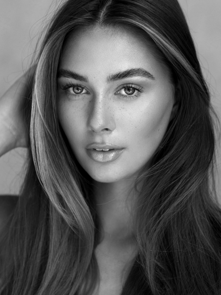 Picture of Taylor Morland (model)