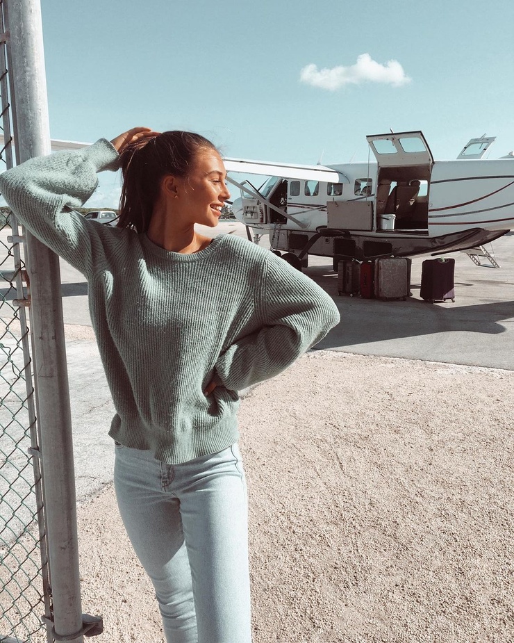 Taylor Morland (model) picture