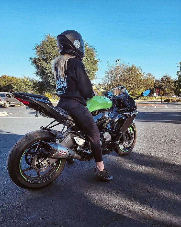 Miss Ashley Nicole picture