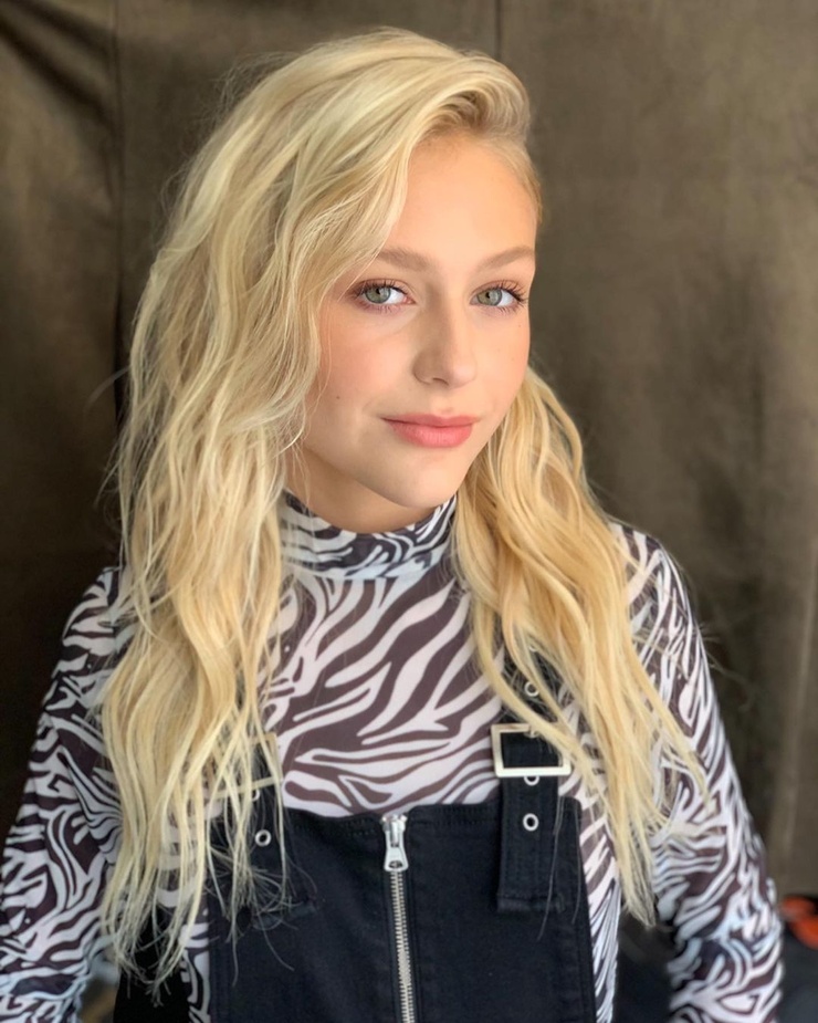 Image of Alyvia Alyn Lind
