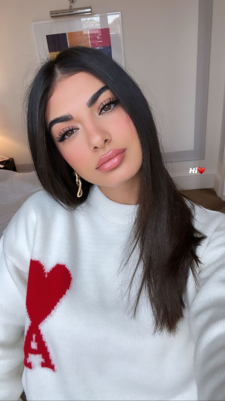 Picture of Elisa Maino