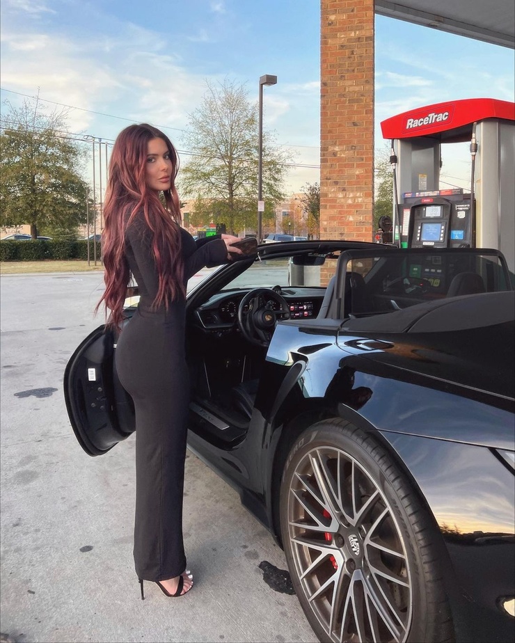 Picture of Brielle Biermann