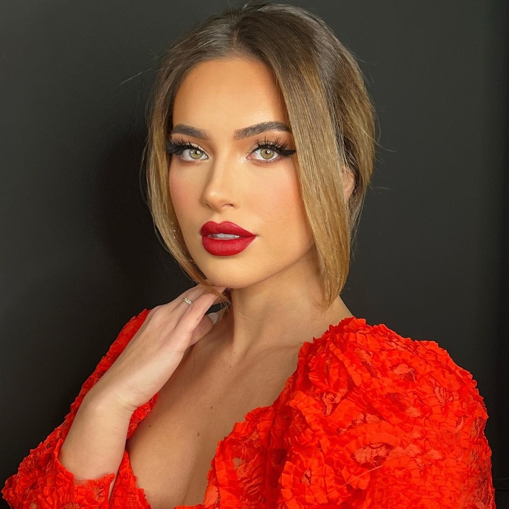 Picture of Izabela Ion
