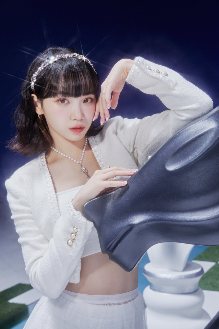 Picture of LE SSERAFIM