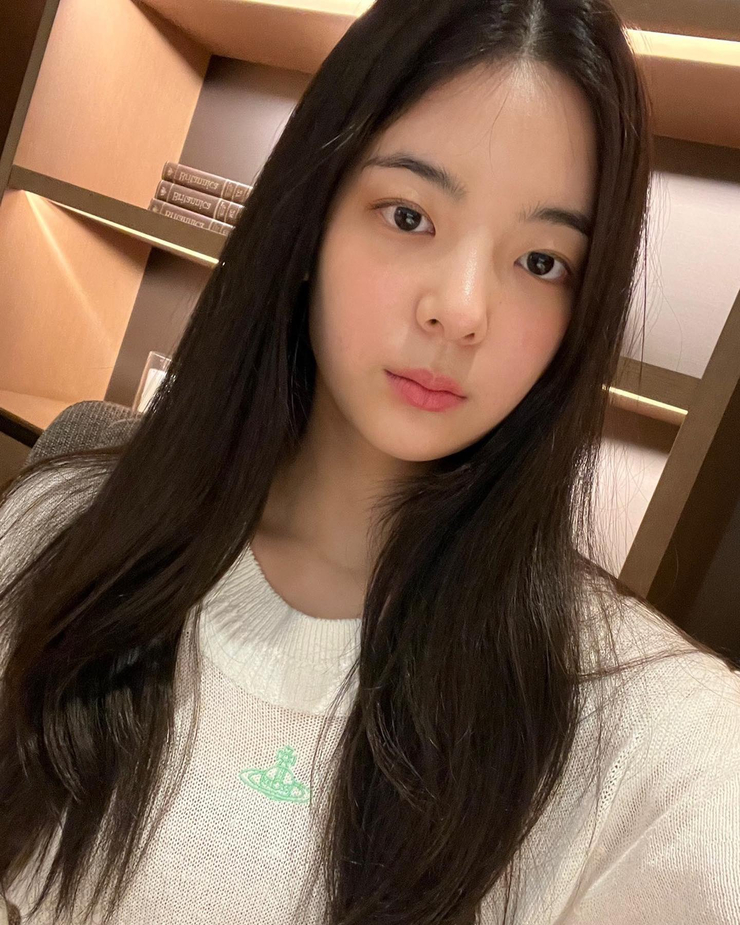 Picture of Choi Jisu