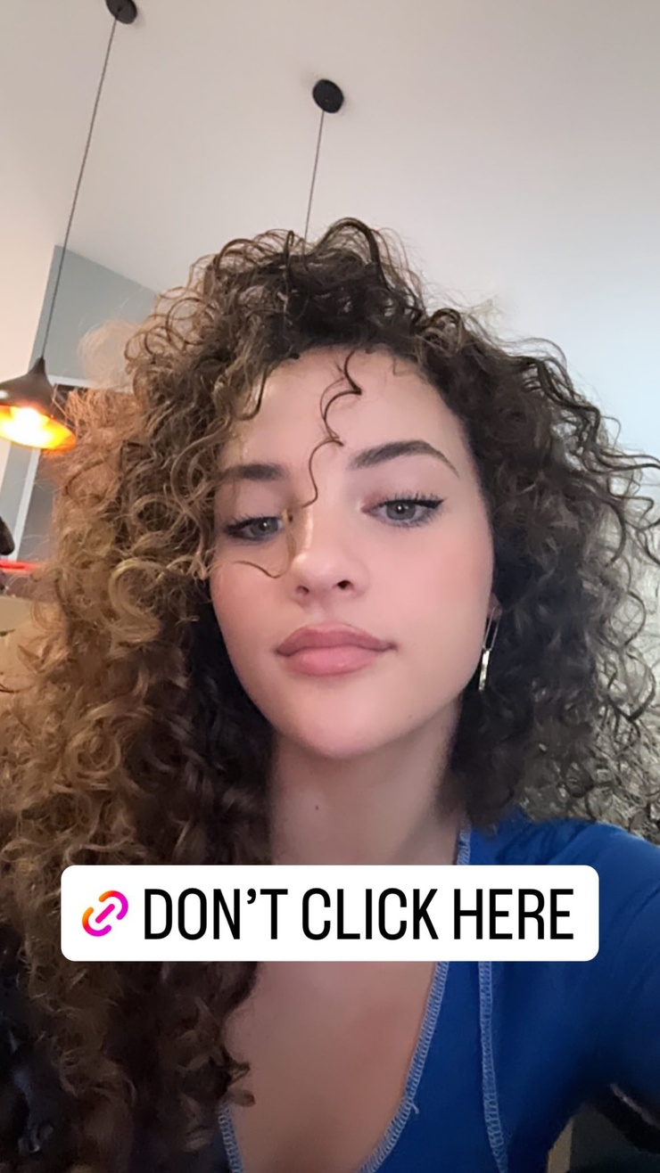 Picture of Sofie Dossi