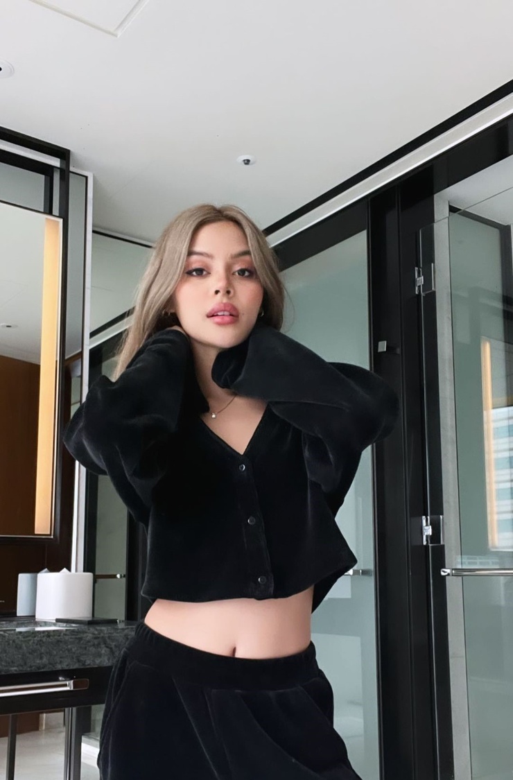 Picture of Lily Maymac