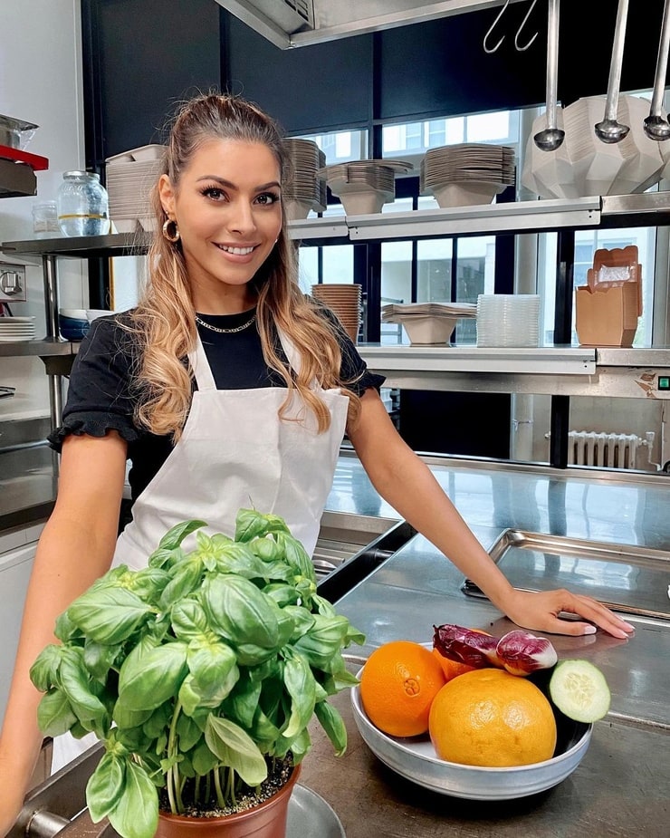 Picture of Candice Pascal