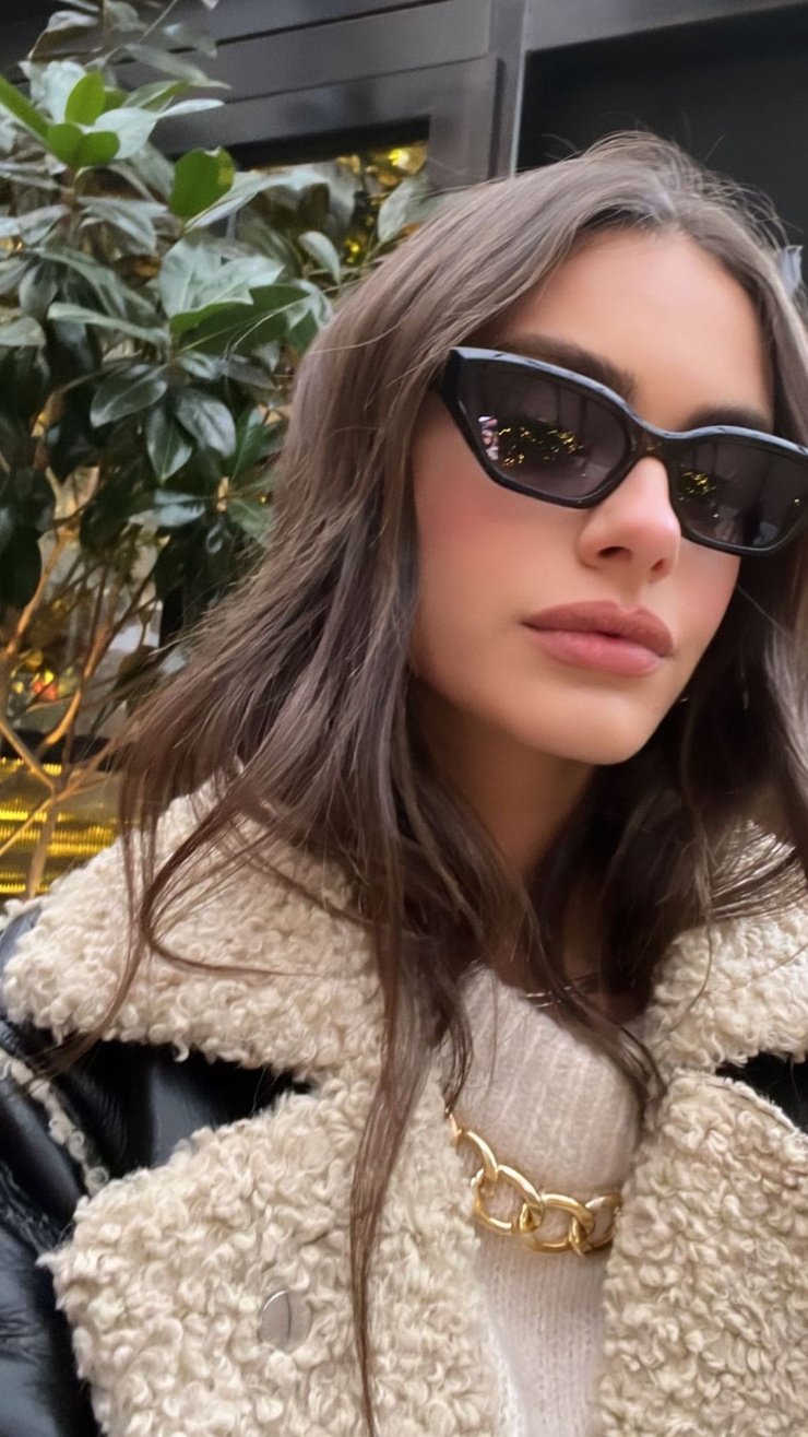 Picture of Yael Shelbia