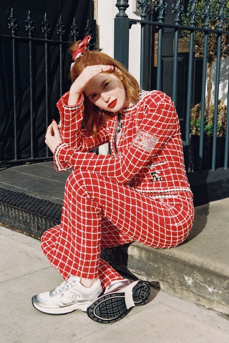 Picture of Ellie Bamber