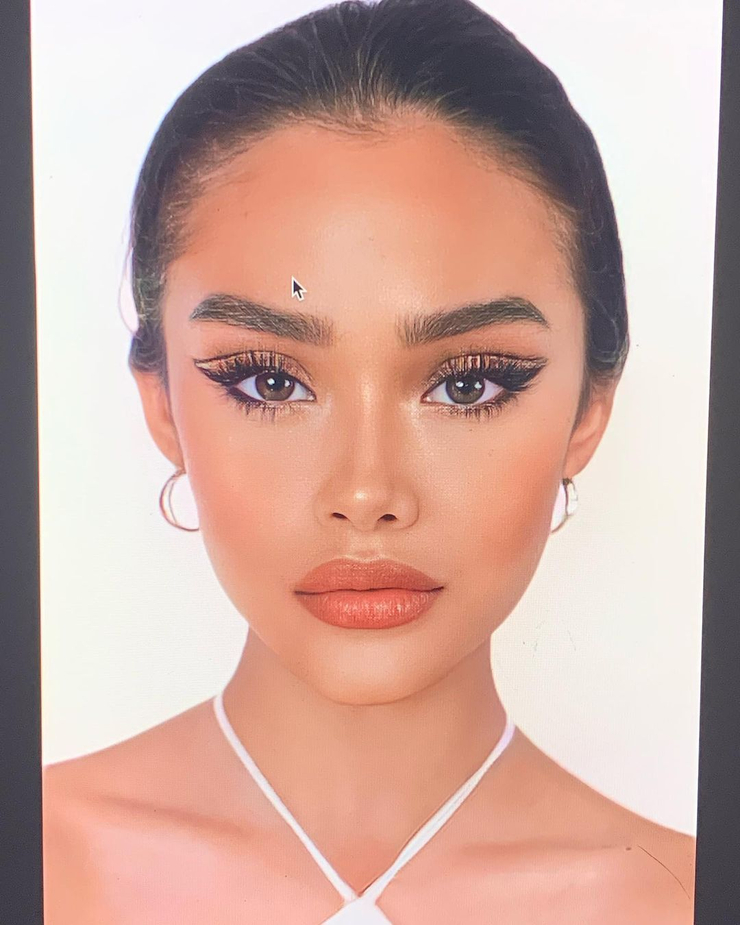 Picture of Ariana Tan