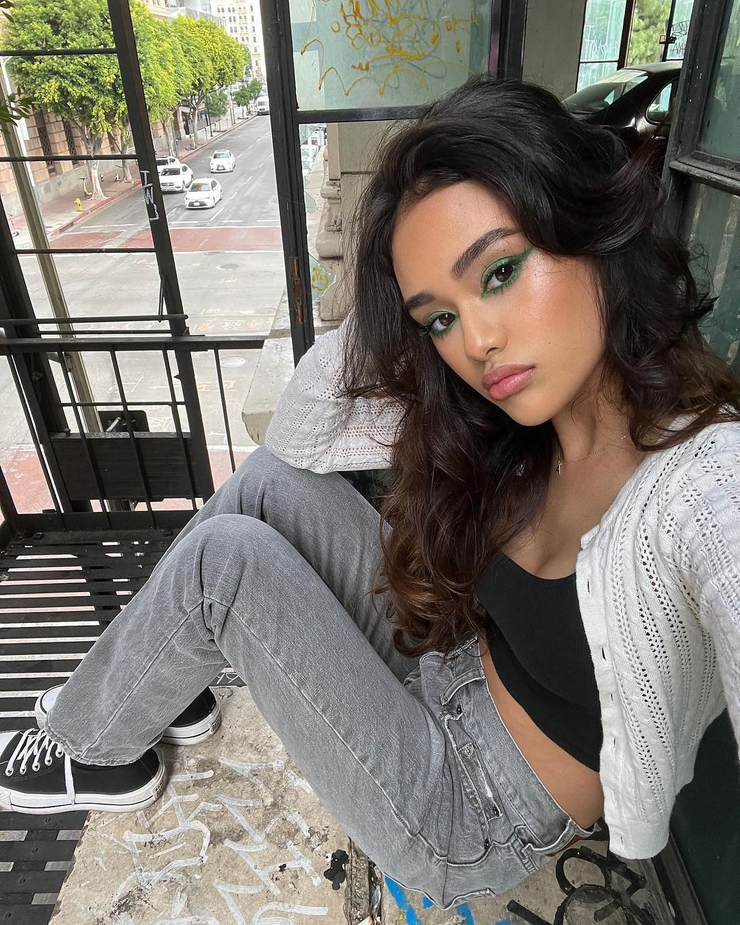 Picture of Ariana Tan