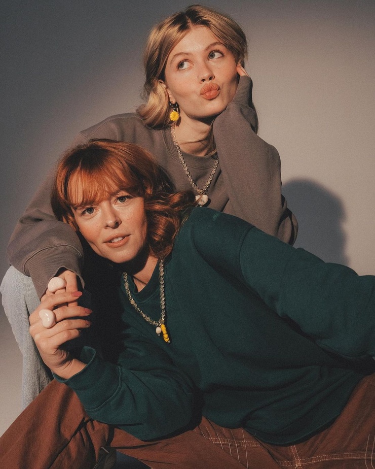 Picture of Luna (model)