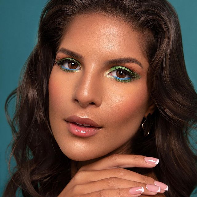 Picture of Nina Di Niro