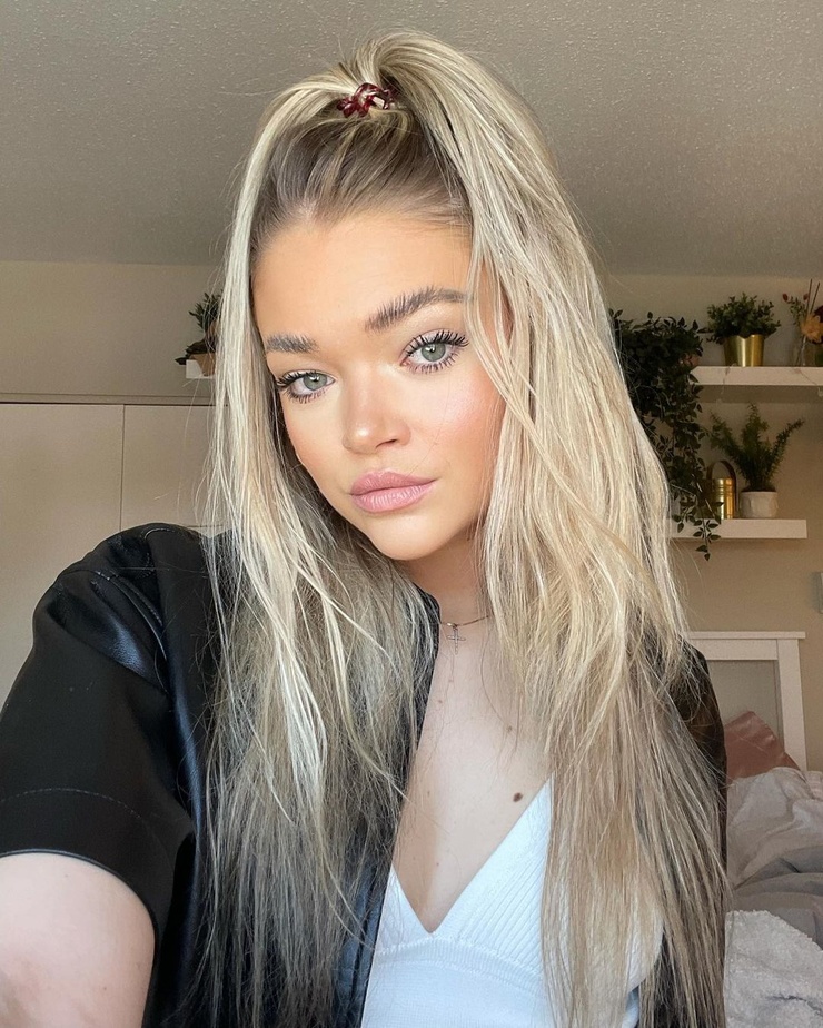 Picture of Ashley Dunnington