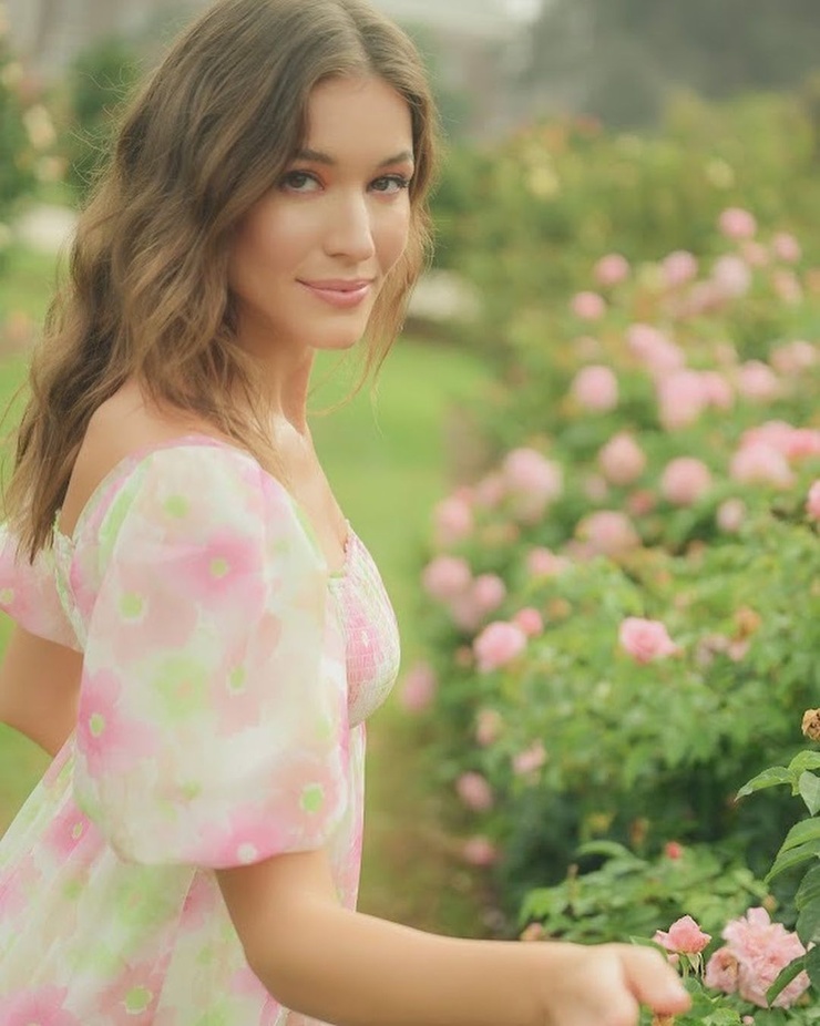 Picture of Kaitlin Larsen