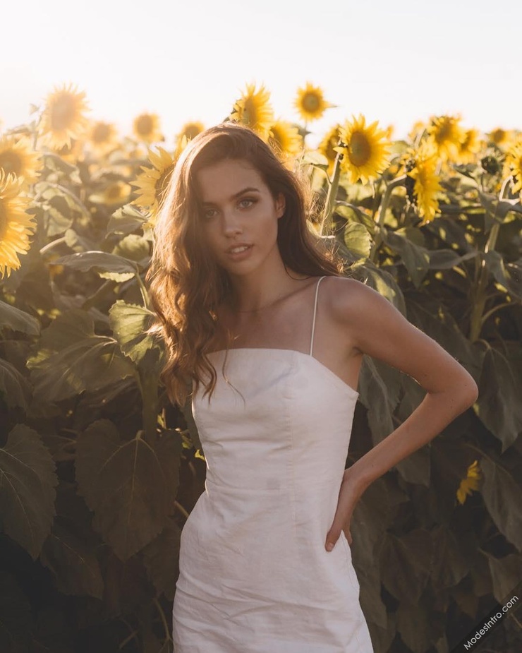 Picture of Nicole Holder