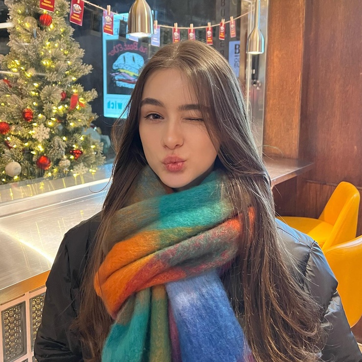 Picture of Dasha Taran (II)
